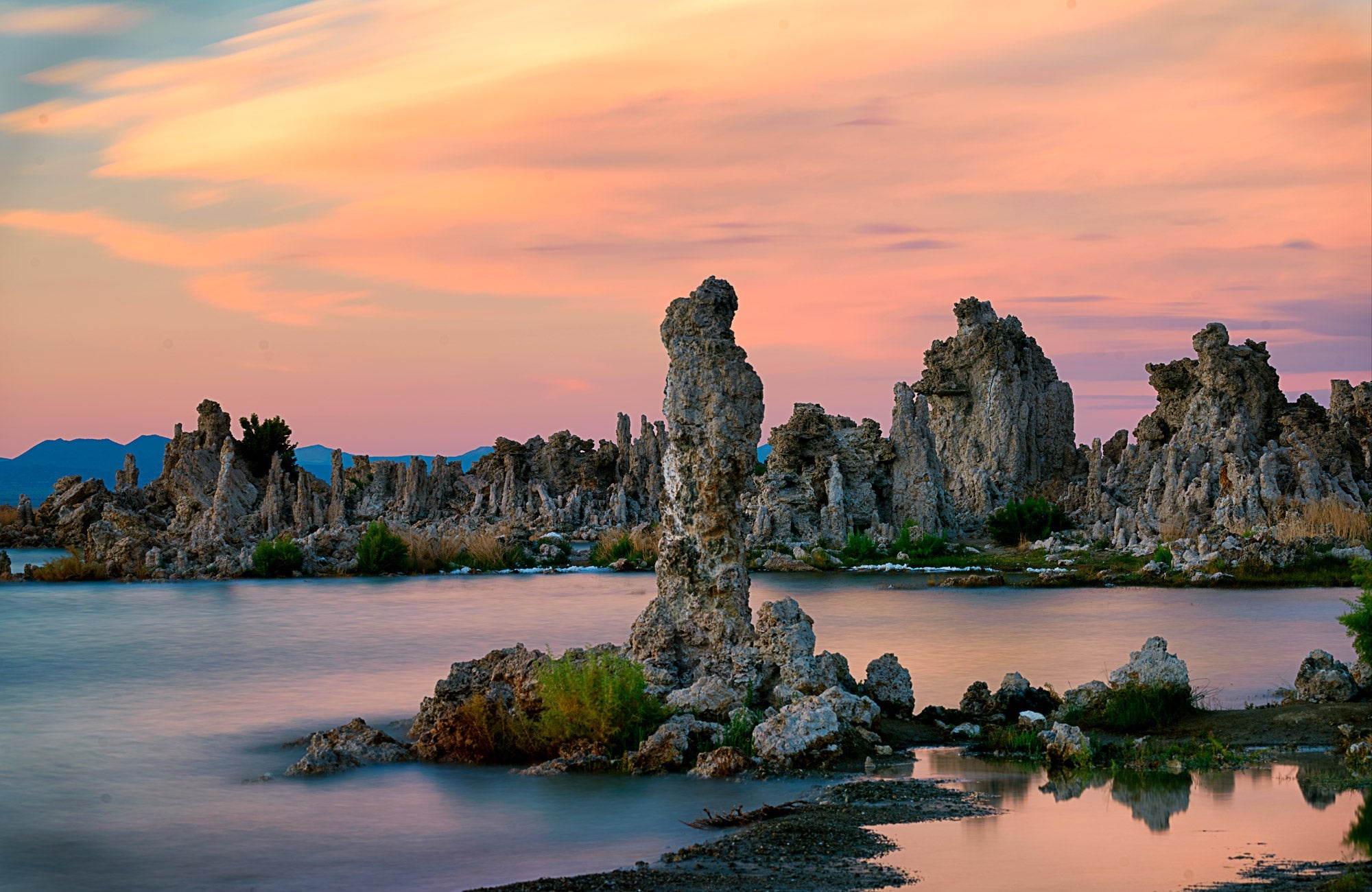 Mono Lake At Sunset – ArtLifting
